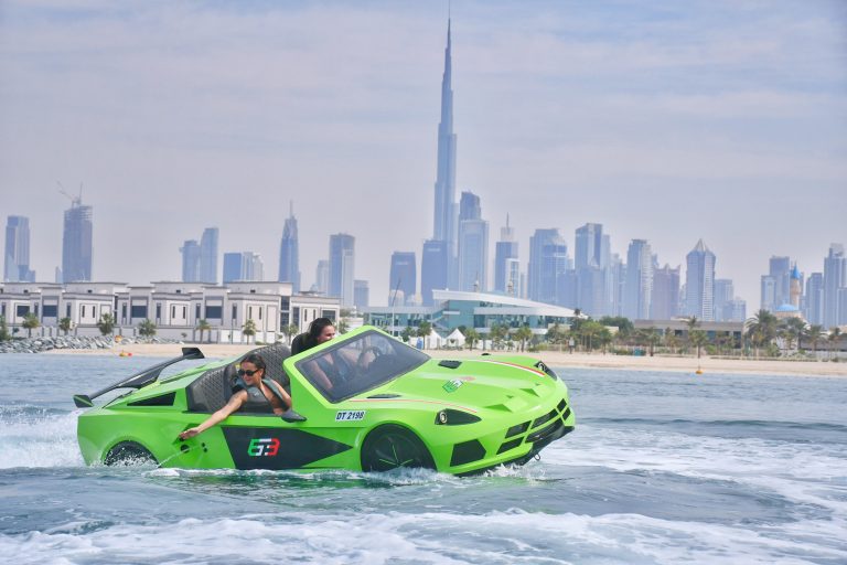Jet Car Rental in Dubai for an Unforgettable Experience!